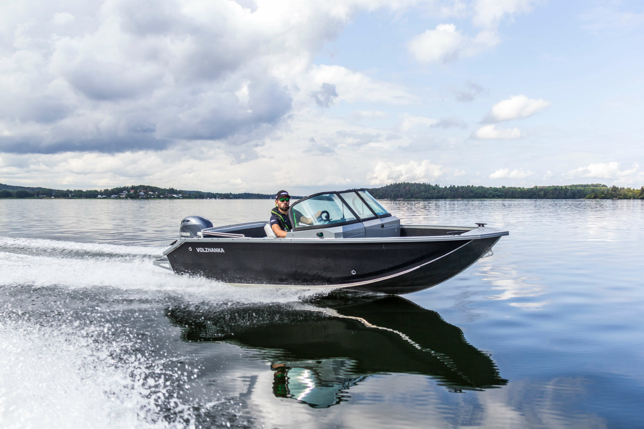 Fish 46 - Laadukkaat VBOATS-alumiiniveneet jokaiseen tarpeeseen meiltä!